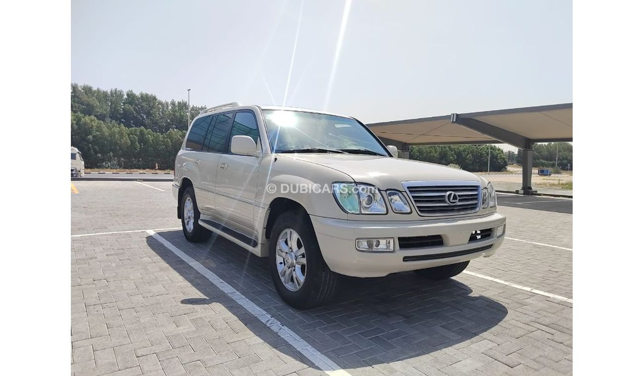 Used Lexus LX 470 2004 2004 for sale in Sharjah - 637604