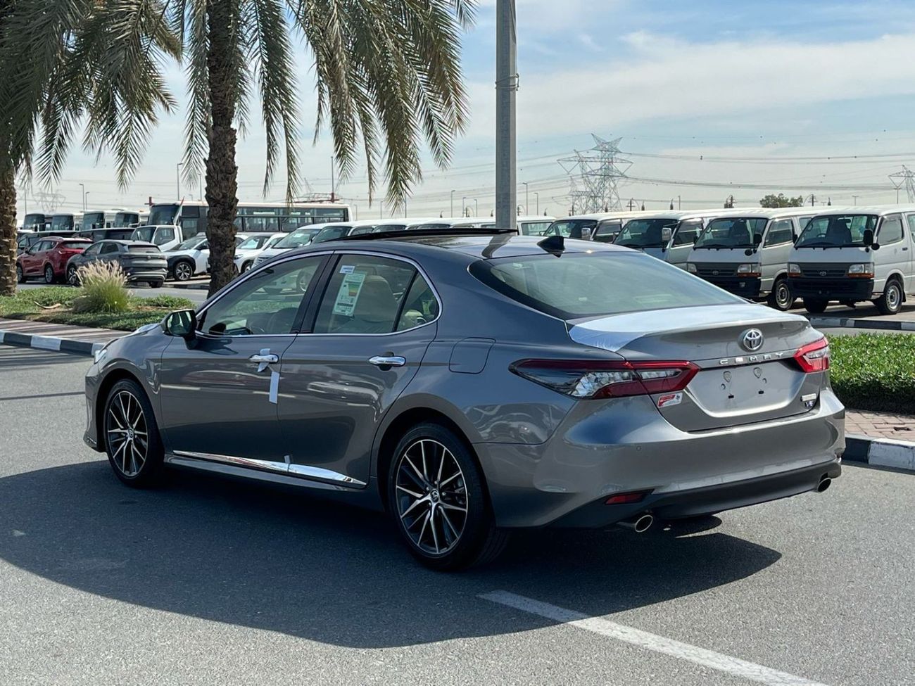New Toyota Camry LIMITED 3.5L 2023 for sale in Dubai - 707791