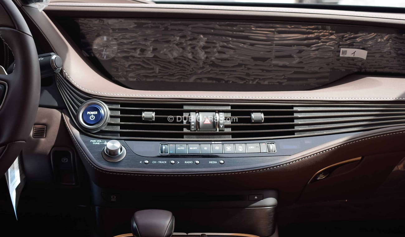 New Lexus LS500 H 2018 for sale in Dubai - 228470