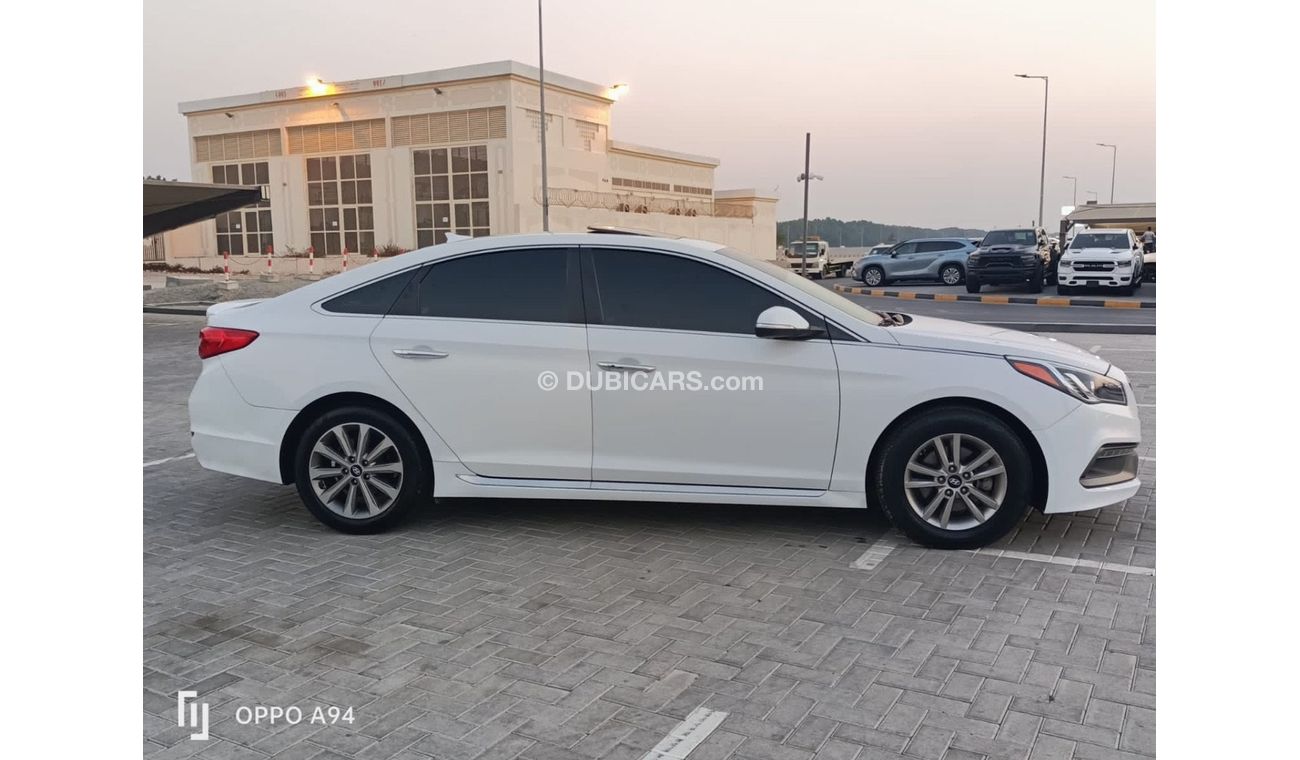 Used Hyundai Sonata GL Top 2017 for sale in Sharjah - 665916