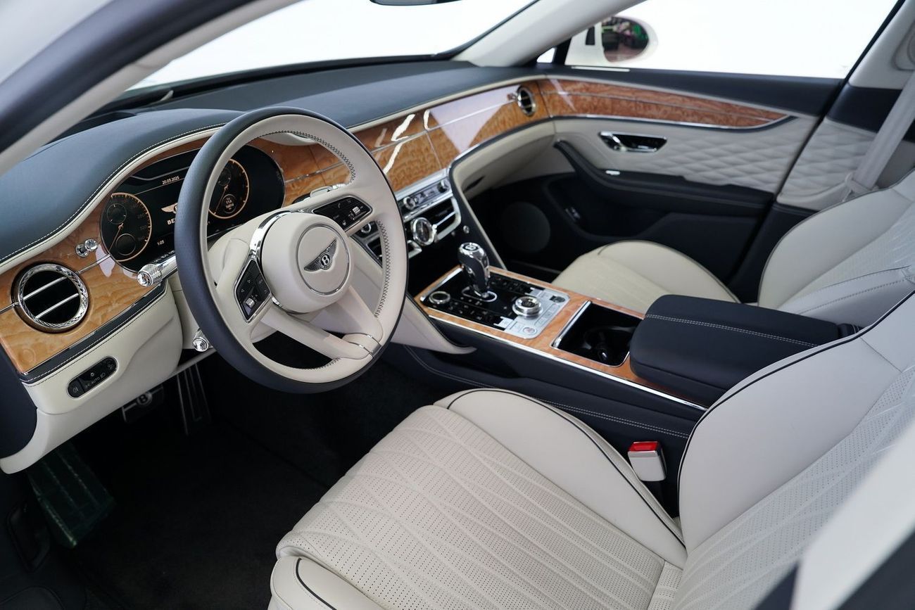 Used Bentley Flying Spur 6.0T W12 2021 for sale in Dubai - 838328