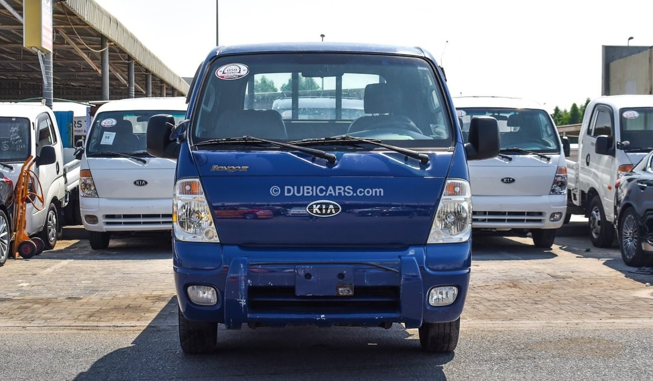 Used Kia Bongo III 2005 for sale in Dubai - 666334