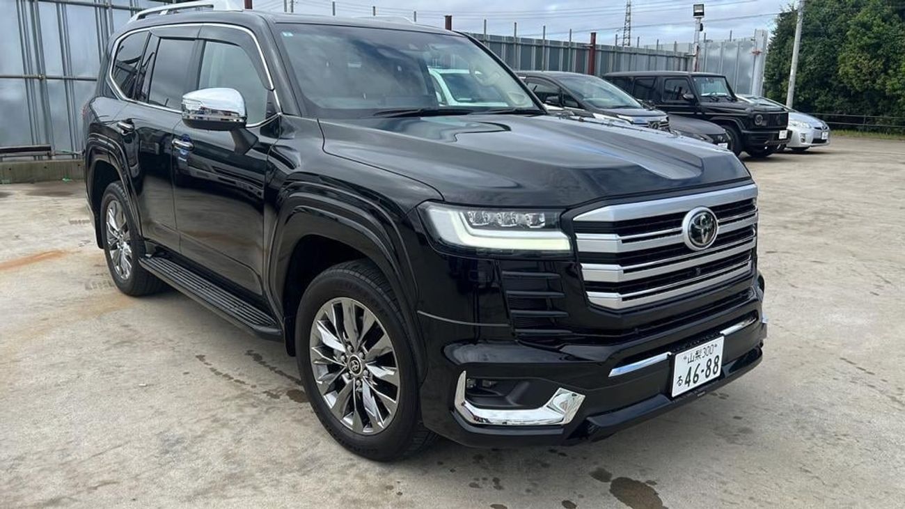 Used Toyota Land Cruiser Land Cruiser lc 300 Model 2022 Engine Petrol ...