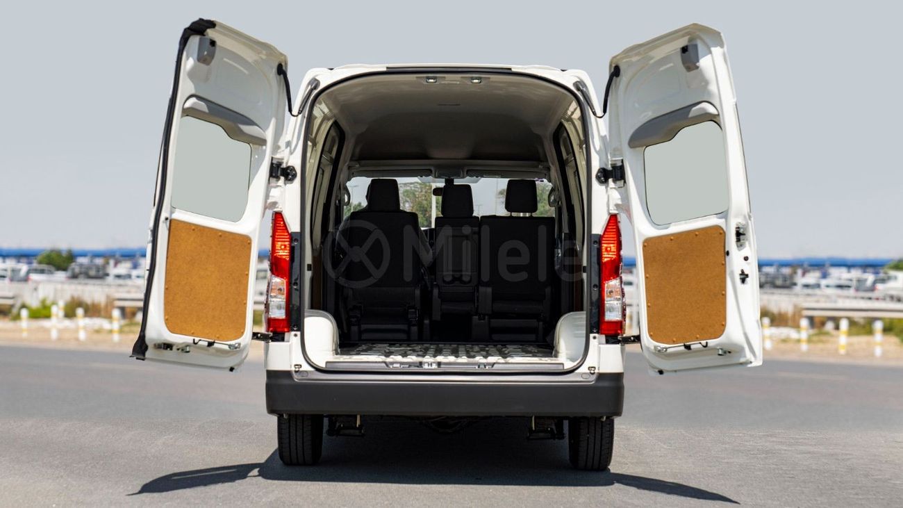 New Toyota Hiace HR CARGO VAN 2.8L DIESEL: NEW SHAPE, REAR CAMERA ...