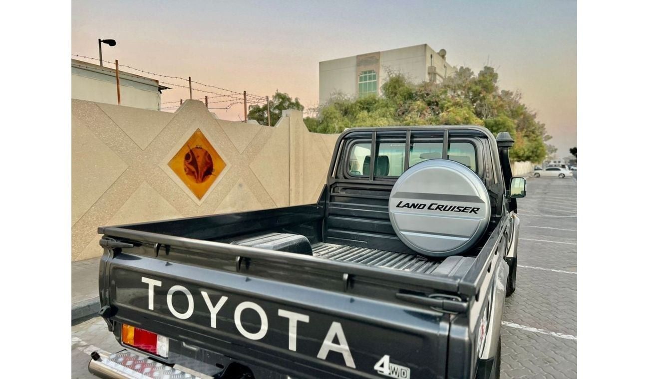 Used Toyota Land Cruiser Pick Up Diesel 4.5 Liter Right Hand Drive ...