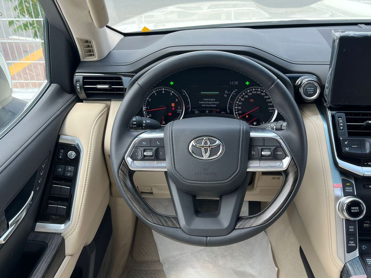 جديدة تويوتا لاند كروزر LANDCRUISER LC300 VX 2023 للبيع في دبي - 738117