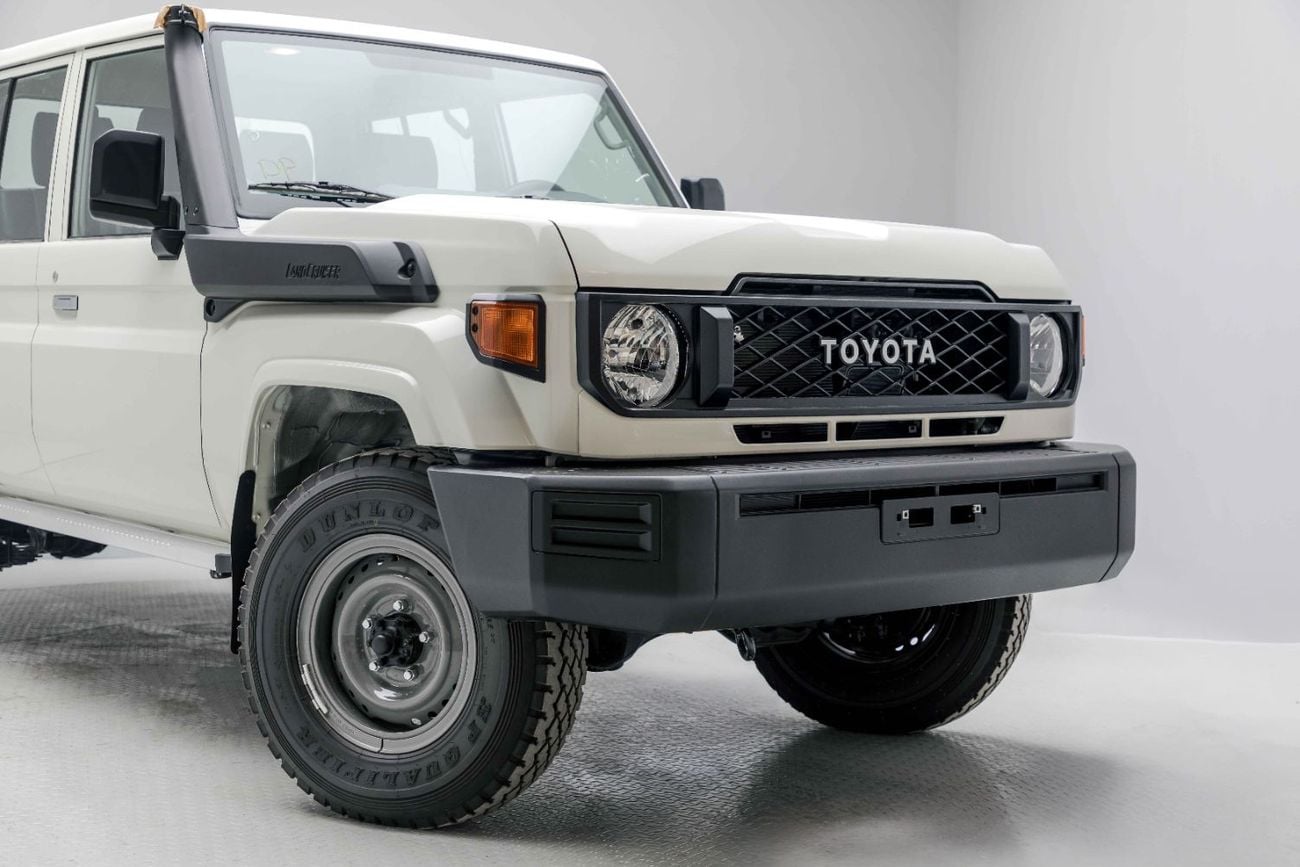 New Toyota Land Cruiser Pick Up LC79 4.2L - Manual - White Inside ...