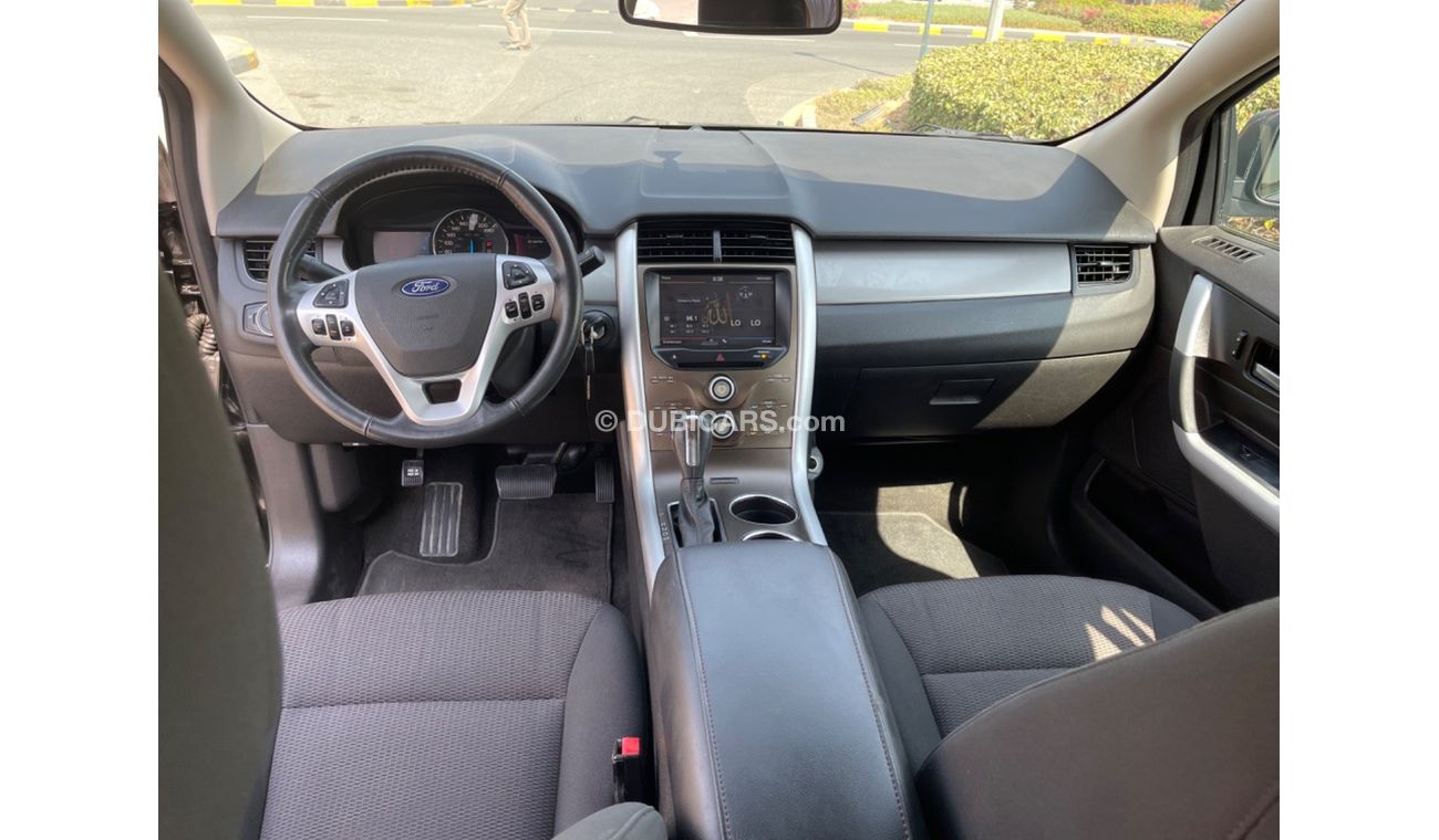 Used Ford Edge 2011 for sale in Dubai - 542408