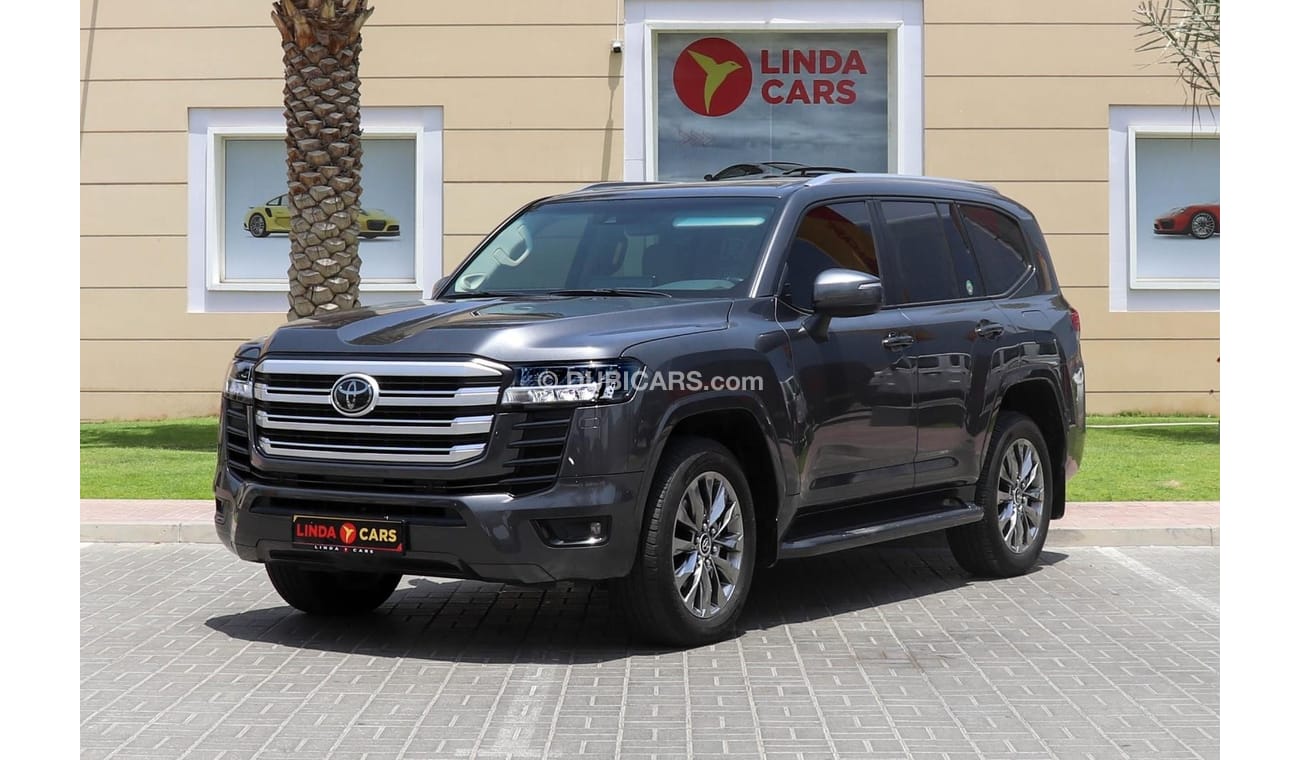 Used Toyota Land Cruiser J300 2022 for sale in Dubai - 630314