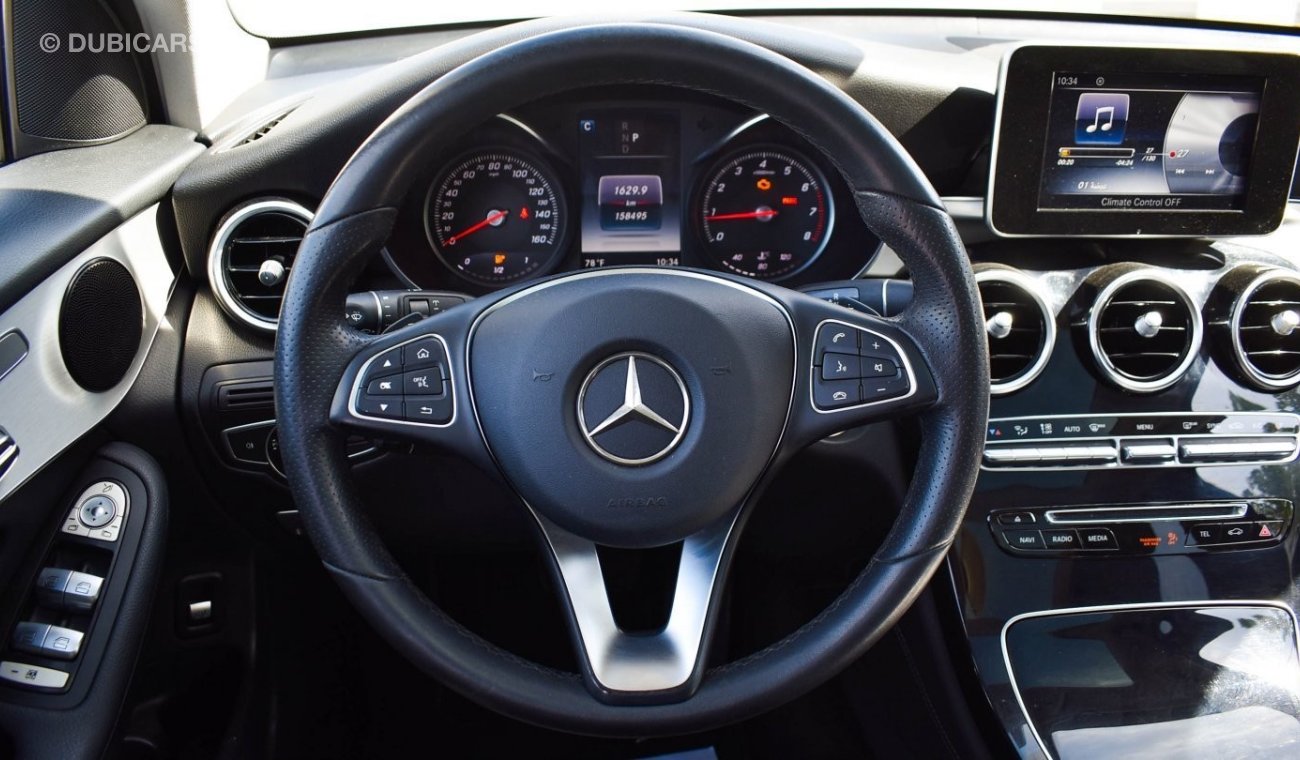 Used Mercedes-Benz GLC 300 2017 for sale in Sharjah - 589207