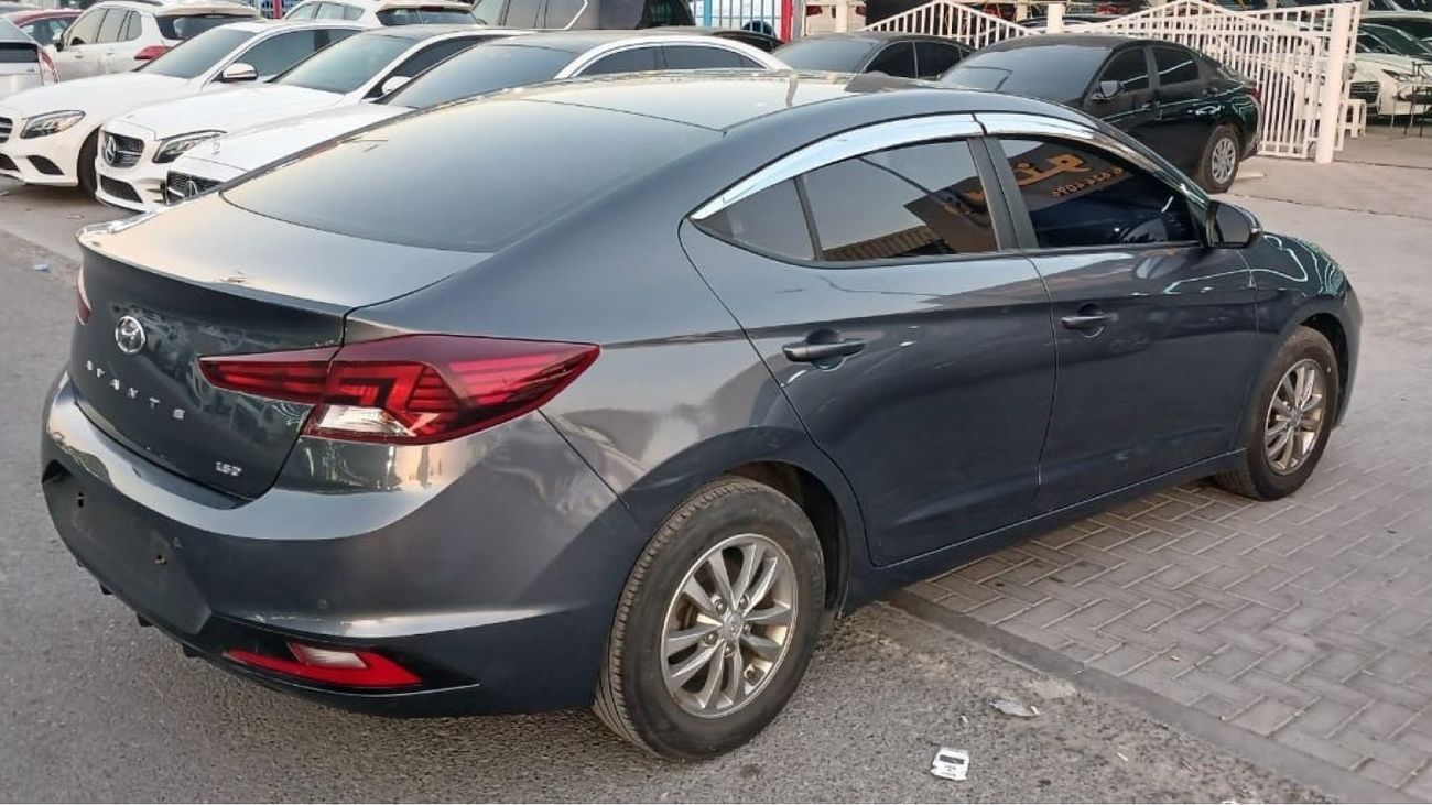 Used Hyundai Avante 2019 for sale in Sharjah - 707055