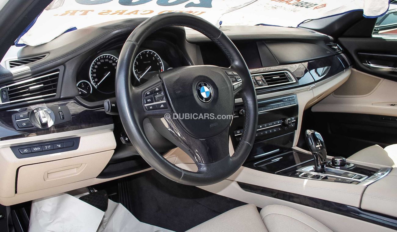 Used BMW 750Li Li 2009 for sale in Sharjah - 168941