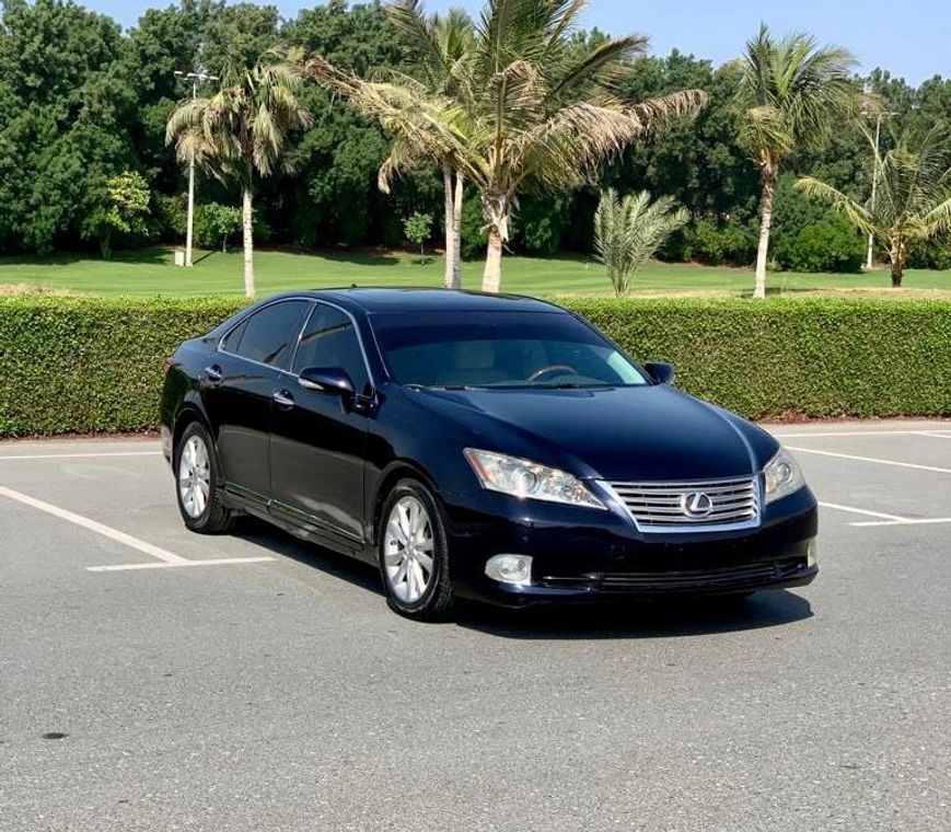 Used Lexus ES350 2010 for sale in Dubai - 563050