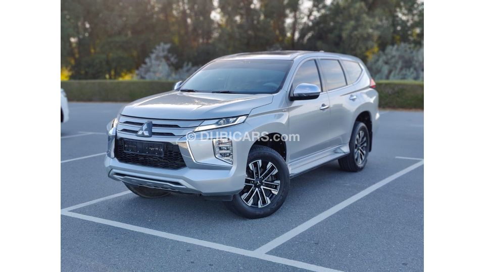 Used GLS Premium Mitsubishi Montero 4WD 2020 GCC ORGINAL PAINT ...