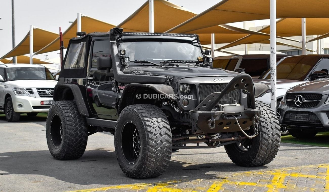 مستعملة جيب رانجلر 2012 للبيع في الشارقة - 720056