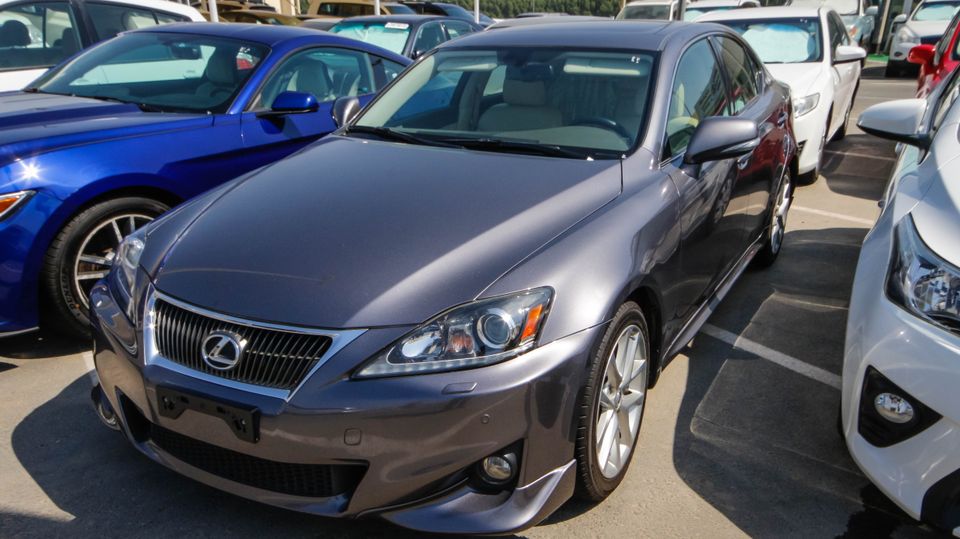 Used Lexus IS300 2012 for sale in Sharjah - 73850