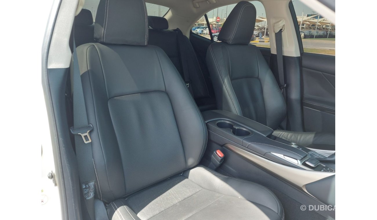 Used Lexus IS300 GCC 4 CYLINDER 2018 for sale in Dubai - 416714
