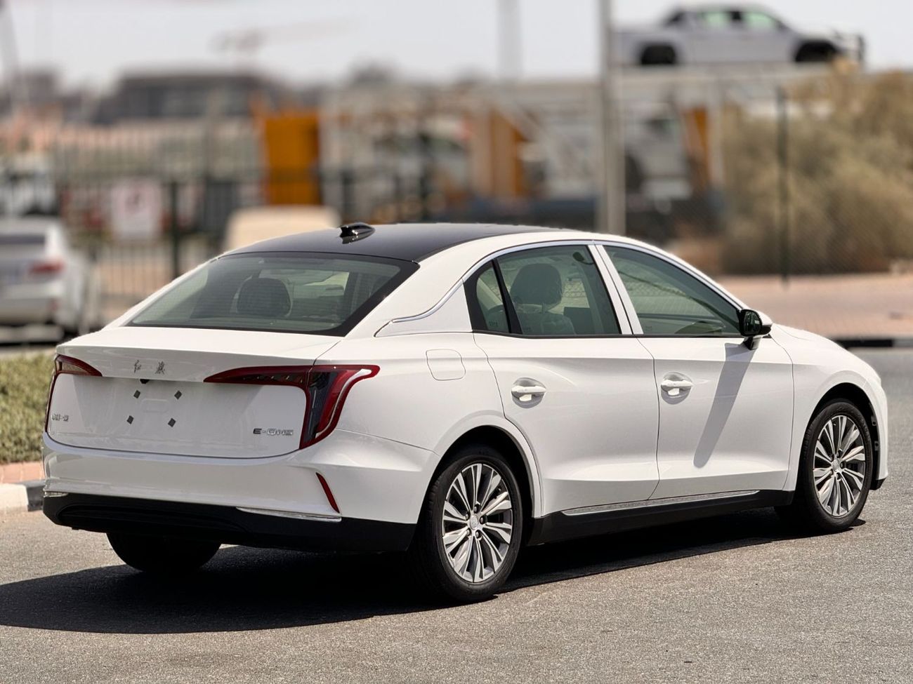 New HONGQI EQM5 HONGQI E-QM5 LUXURY WITH BLACK ROOF 2024 for sale in Dubai - 772767