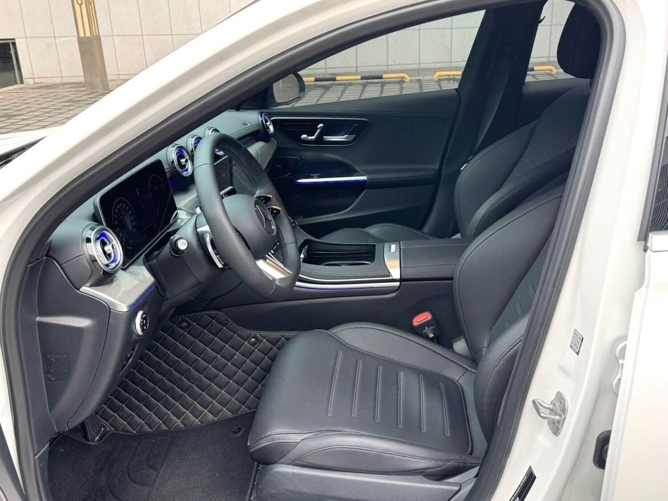 Used Mercedes-Benz 260 c260L 2024 for sale in Dubai - 852491