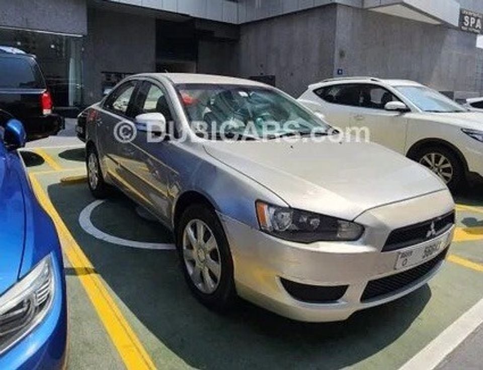 Used Mitsubishi Lancer gls 2015 for sale in Dubai - 796130