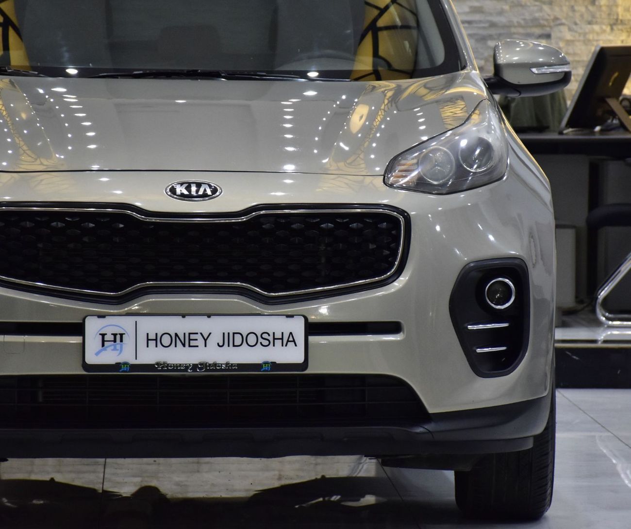 Used EXCELLENT DEAL for our KIA Sportage 4WD ( 2018 Model ) in Beige ...
