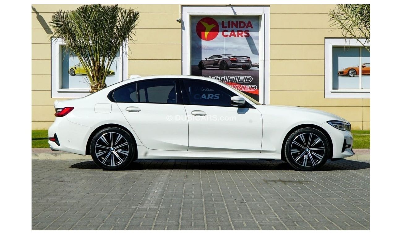 Used BMW 320i Exclusive 2020 for sale in Dubai - 696045
