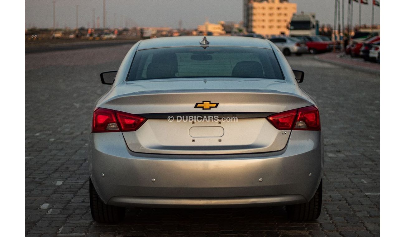 Used Chevrolet Impala LT 2017 for sale in Dubai - 569288