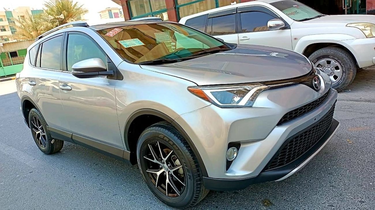 Used Toyota RAV4 2018 For Urgent SALE 2018 for sale in Sharjah - 420755