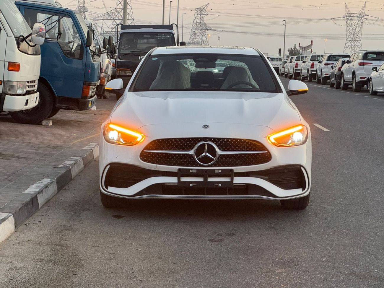 New Mercedes-Benz C200 2025 Mercedes Benz C200L 1.5L Turbo Sports trim 2025 for sale in Dubai ...