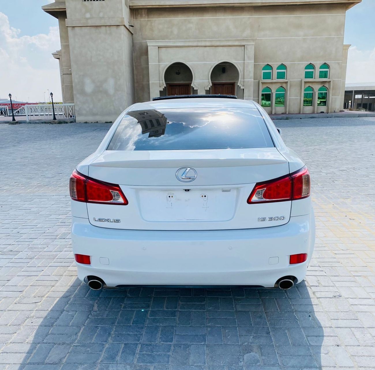 Used Lexus IS300 Good condition car GCC 2011 for sale in Dubai - 701245