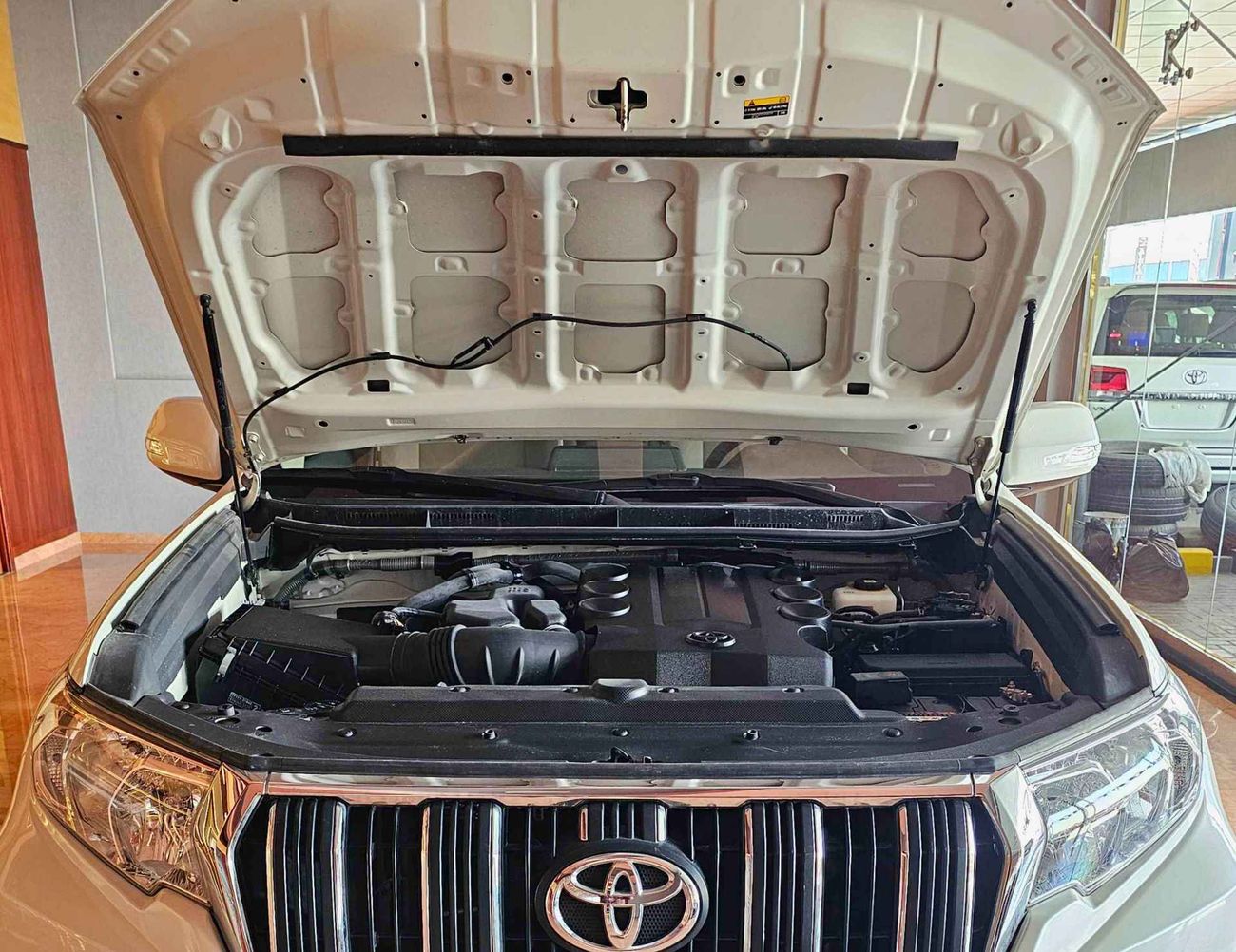 Used Toyota Prado GXR/ 4.0 V6 / SUNROOF / DVD / FULL OPTION / BACK TYRE ...