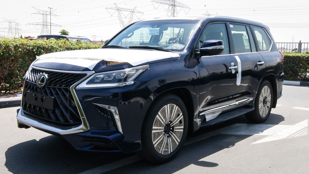 Lexus LX 570 S 18/18 for sale: AED 409,000. Blue, 2018