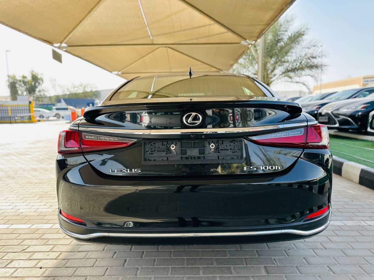 Used Lexus ES300h 2023 Lexus ES 300H - Black inside Brown 2023 for sale in Dubai - 854252