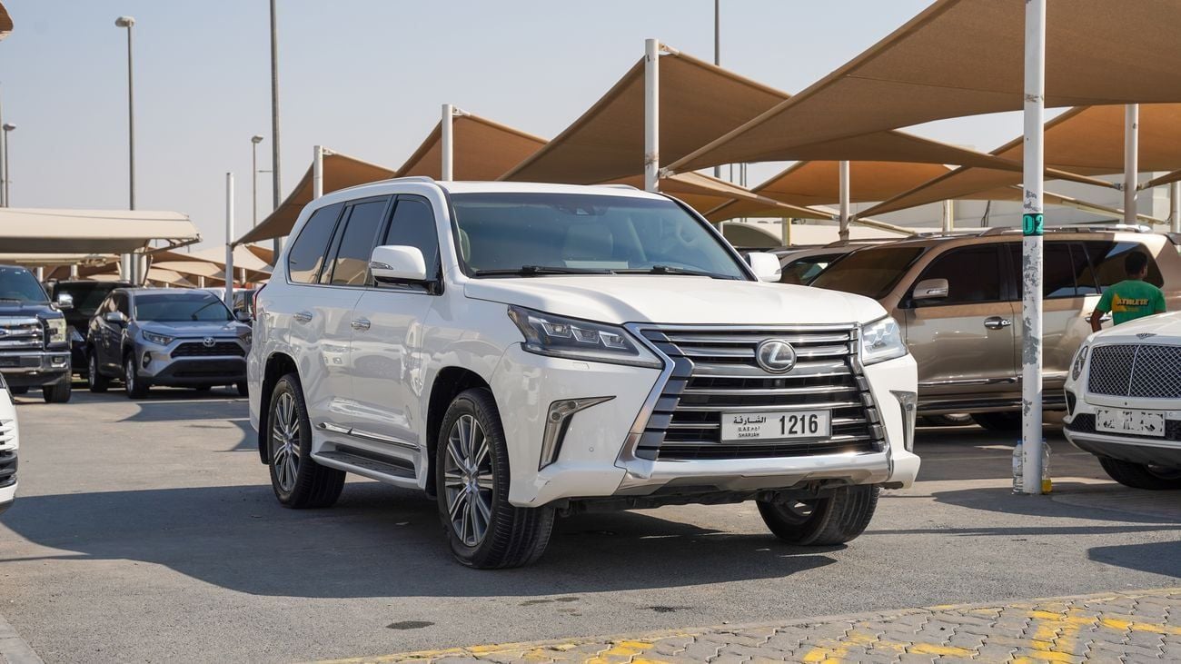 Used Lexus LX 570 2016 for sale in Sharjah - 912627