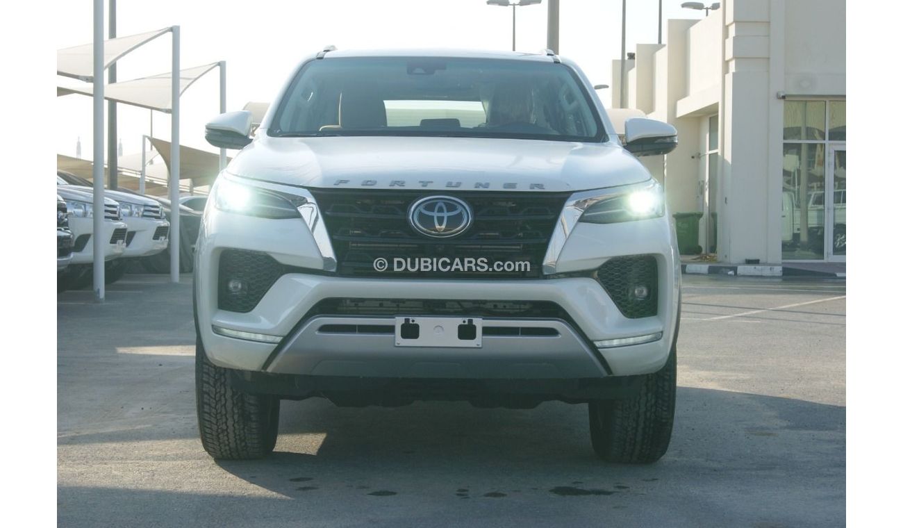 New Toyota Fortuner 2.8L Diesel 4WD V Auto 2022 for sale in Dubai - 541738
