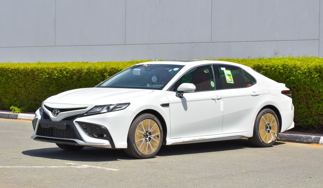 New Toyota Camry 3.5L SE V6 2023 for sale in Dubai - 615872
