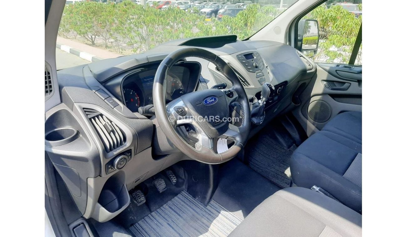 Used Ford Transit 2019 for sale in Dubai - 669455
