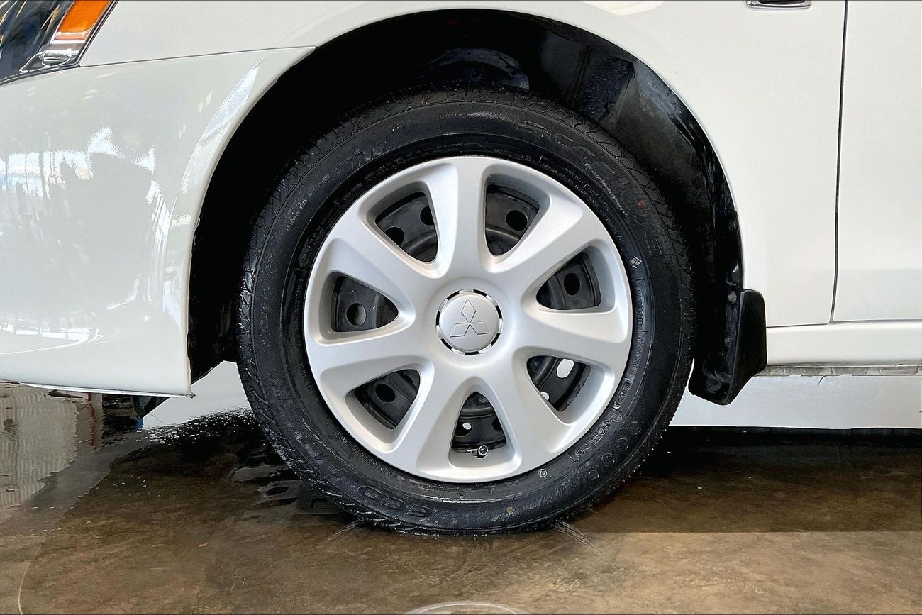 Used Mitsubishi Lancer GLX 2017 for sale in Dubai - 537959