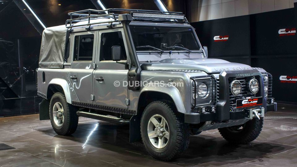 Used Land Rover Defender 2013 for sale in Dubai - 124681