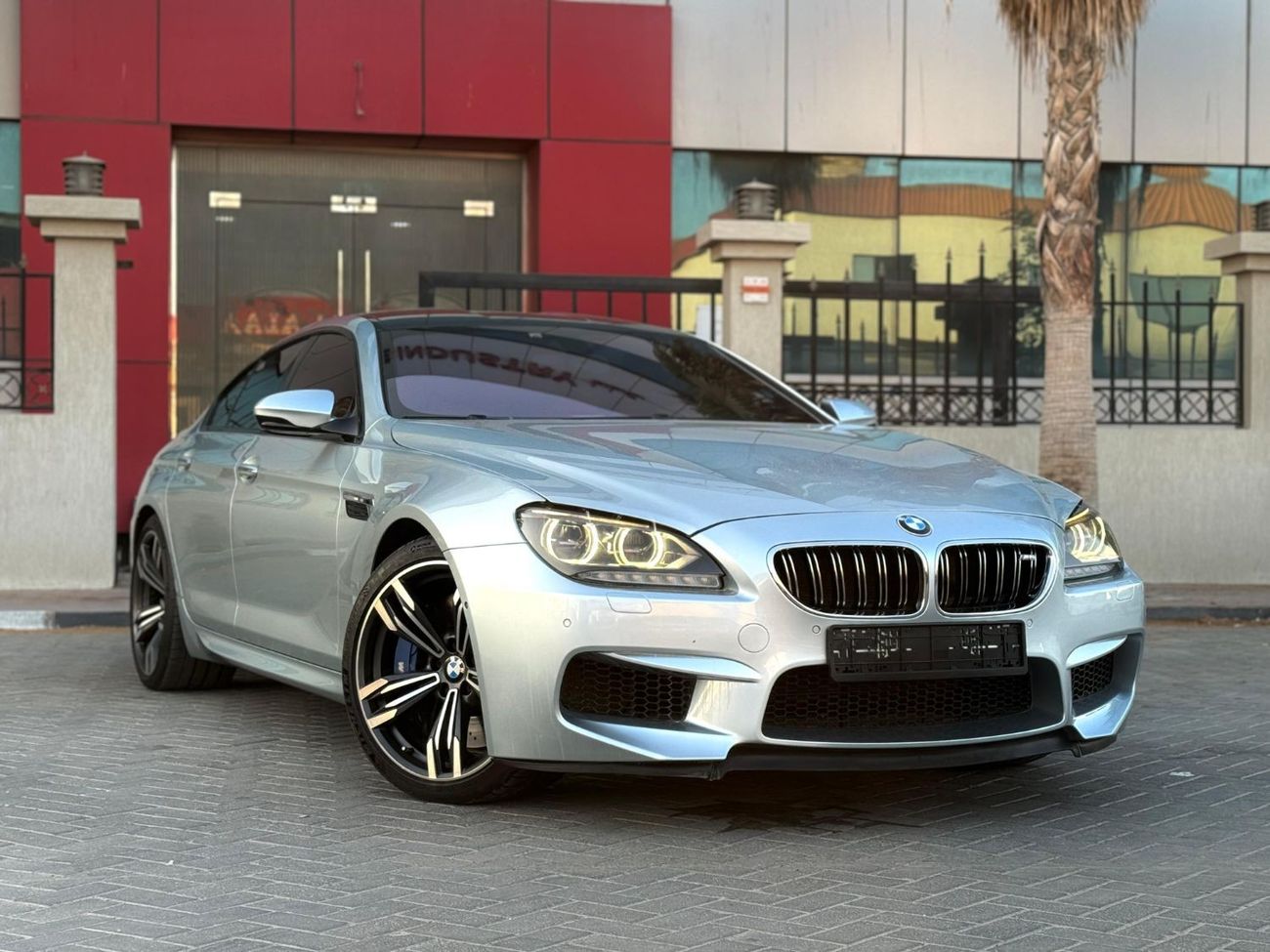 Used BMW M6 Individual 4.4L 2015 for sale in Dubai - 796543