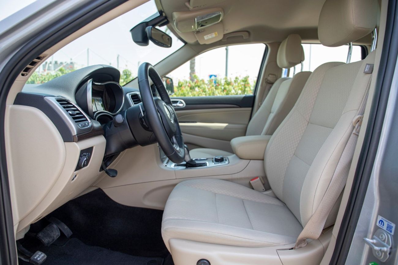 Used Overland Jeep Grand Cherokee Laredo / GCC / Original Paint / 2018 ...