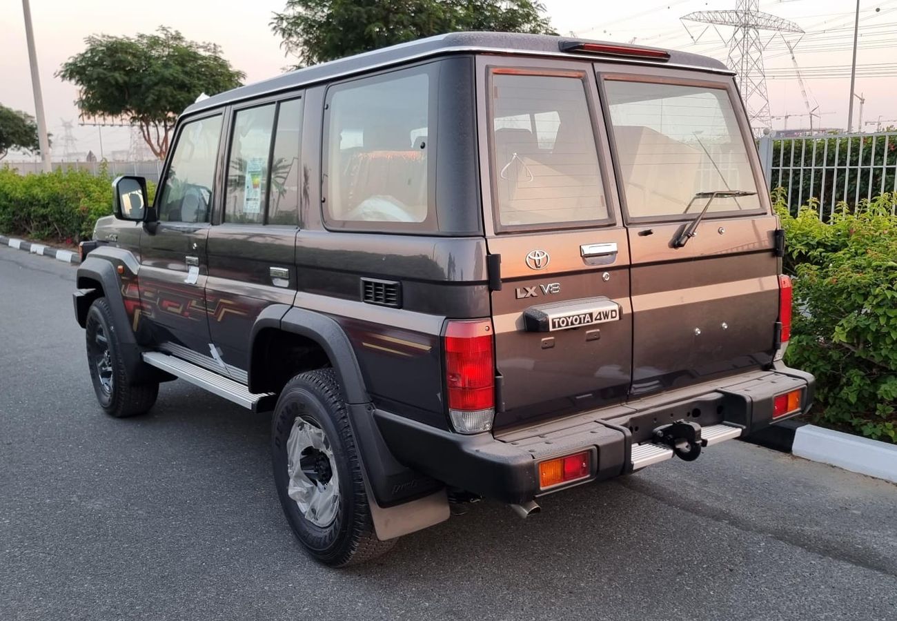 New Toyota Land Cruiser 70 Toyota LC 76 4.5 TDSL MID OPTION NEW SHAPE 2024 for sale in Dubai ...