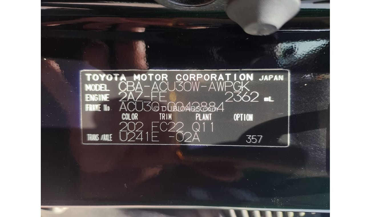 Used Toyota Harrier ACU30-0042884 2005 for sale in Dubai - 611074