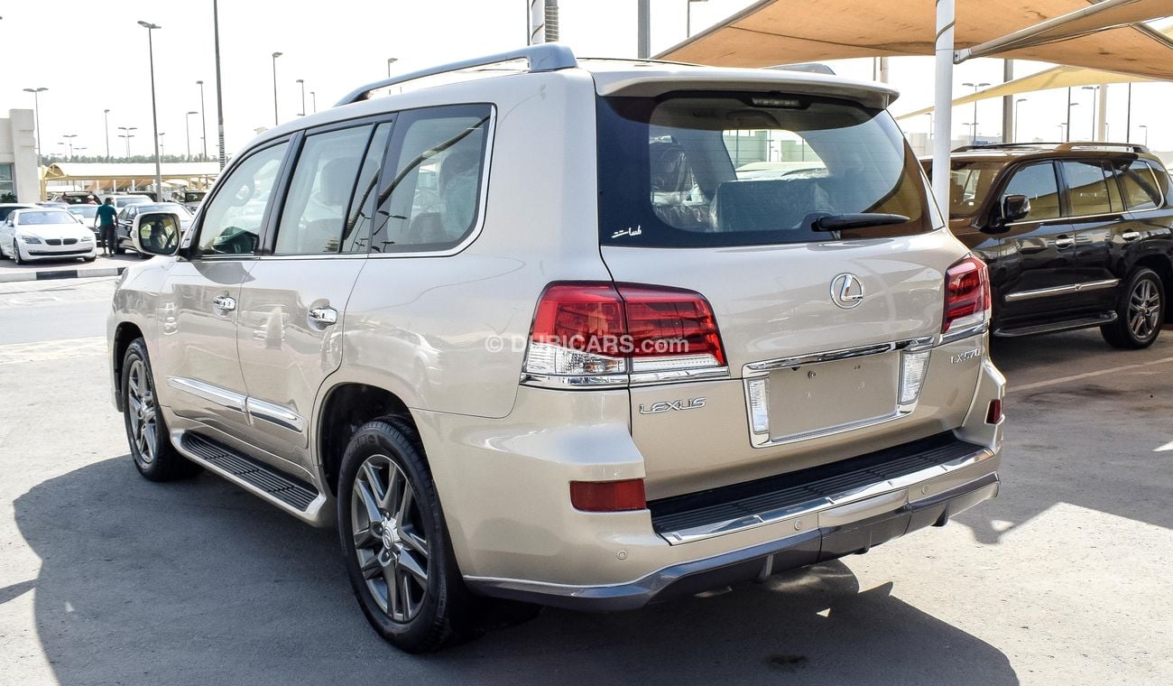 Used Lexus LX570 2012 for sale in Dubai - 194028