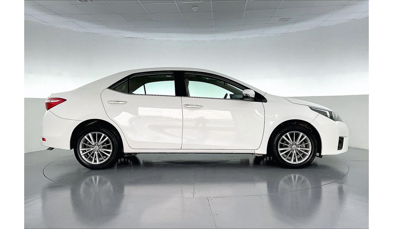 Used Toyota Corolla Limited 2015 for sale in Dubai - 585989