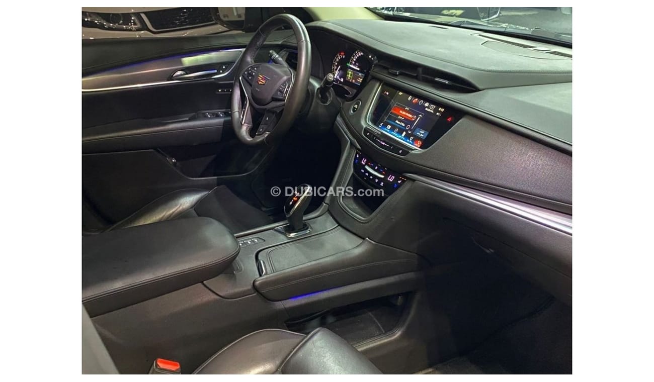 Used Cadillac XT5 Luxury AWD 2018 for sale in Dubai - 641783