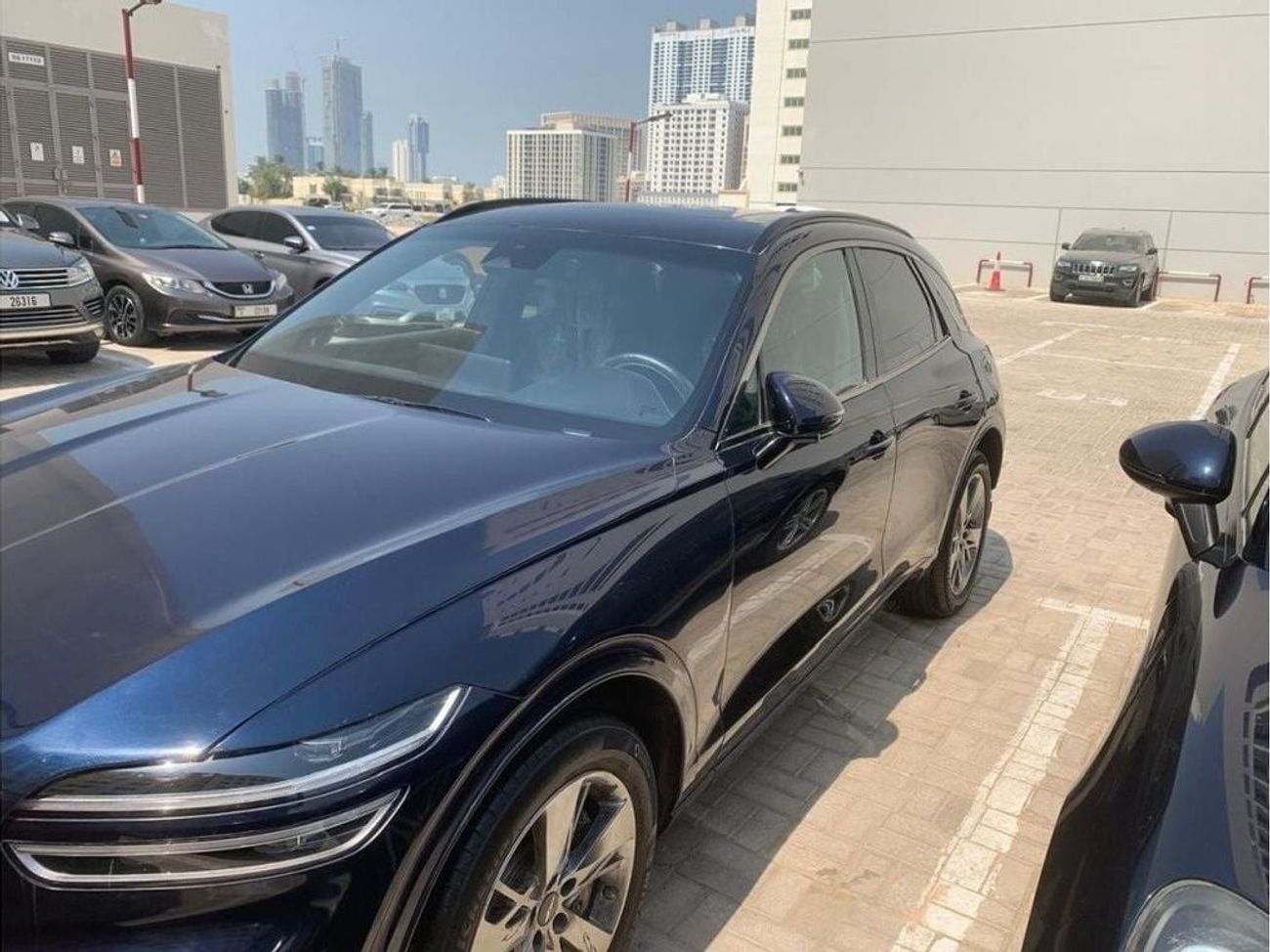 Used 2022 Genesis GV70 Base 2022 for sale in Dubai - 784702