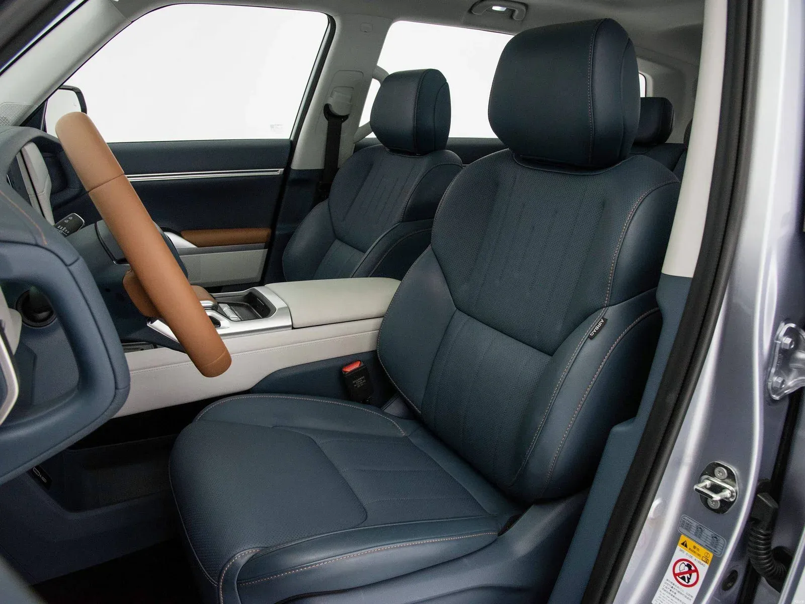 Deepal G318 Price in UAE, Images, Specs & Features