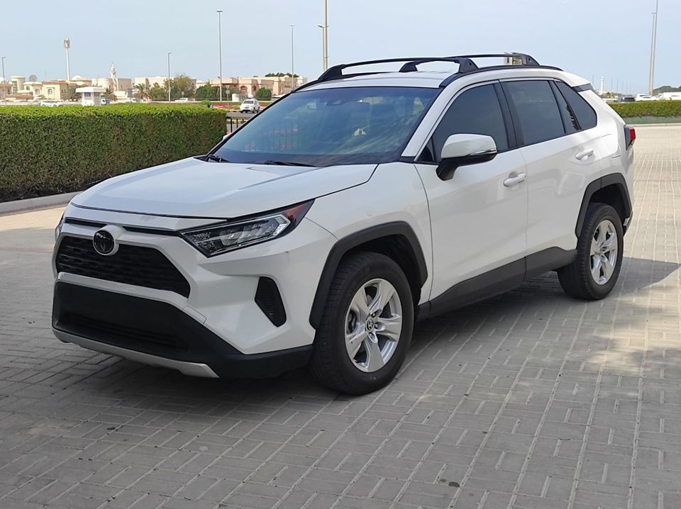 Used Toyota RAV4 2.5L (2WD) EX 2021 for sale in Dubai - 837423