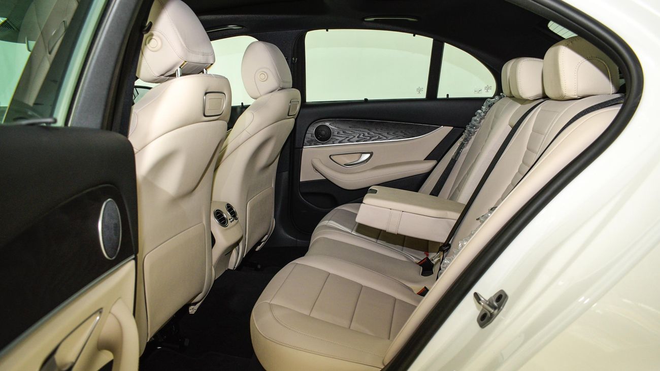 Used Mercedes-Benz E300 2020 for sale in Abu Dhabi - 347097